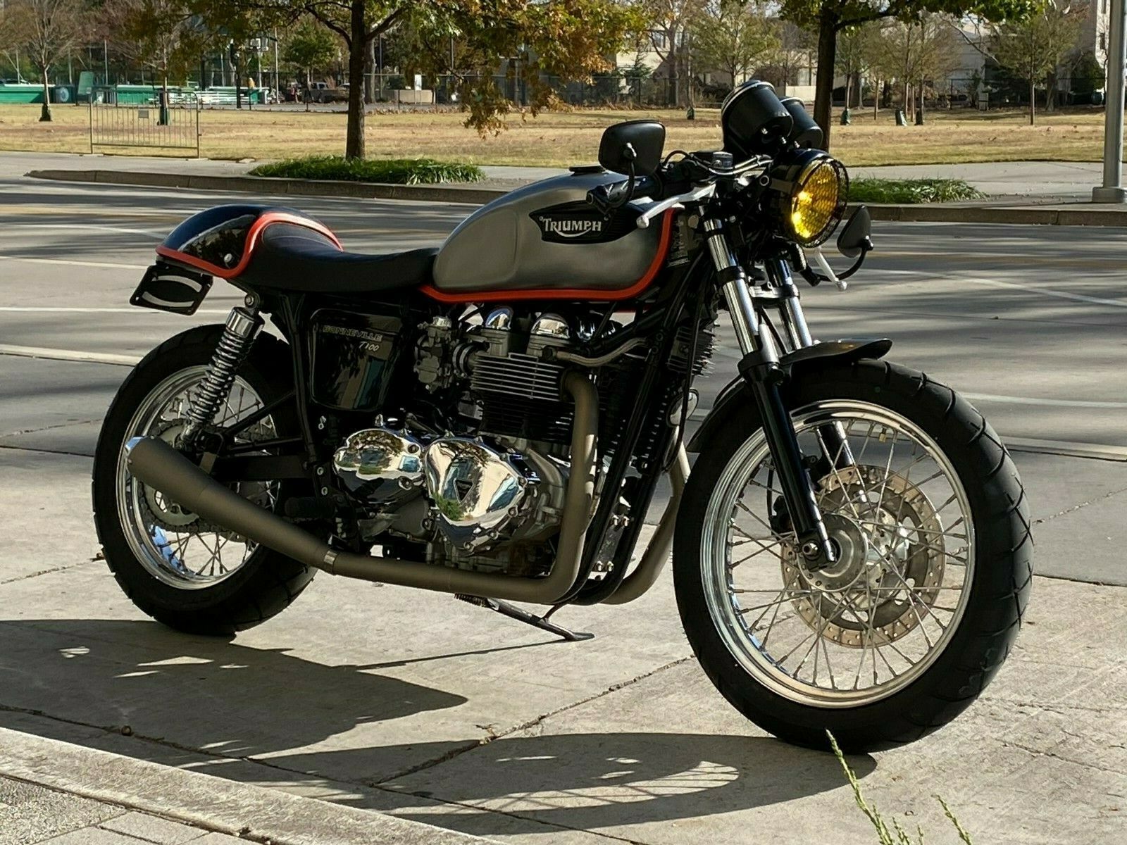 2004 Triumph Bonneville T100 Café Racer for sale